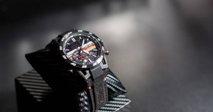 Đồng hồ Casio EDIFICE phiên bản giới hạn kỷ niệm 50 năm thành lập Mugen