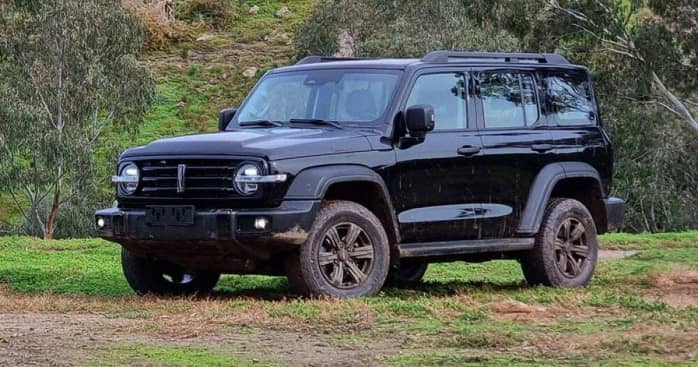GWM Tank 300 dự kiến hơn 1 tỉ khi về Việt Nam, dáng như Suzuki Jimny