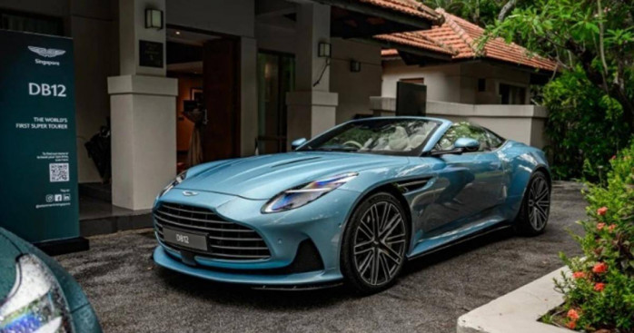 Siêu xe Aston Martin DB12 Volante cập bến Đông Nam Á