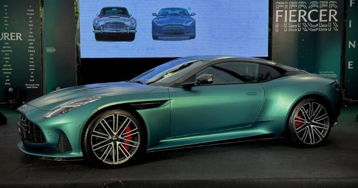 Siêu xe Aston Martin DB12 đầu tiên có mặt tại Việt Nam, giá bán từ 19,5 ...