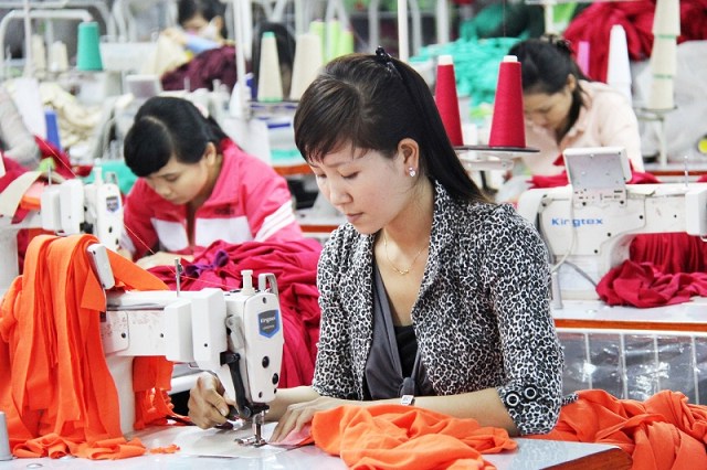 Phong Phú báo doanh thu cao nhất 5 năm. Năm 2024, Tổng CTCP Phong Phú (UPCoM: PPH) ước đạt 2,550 ...